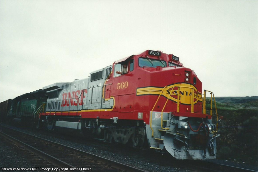 BNSF 560
